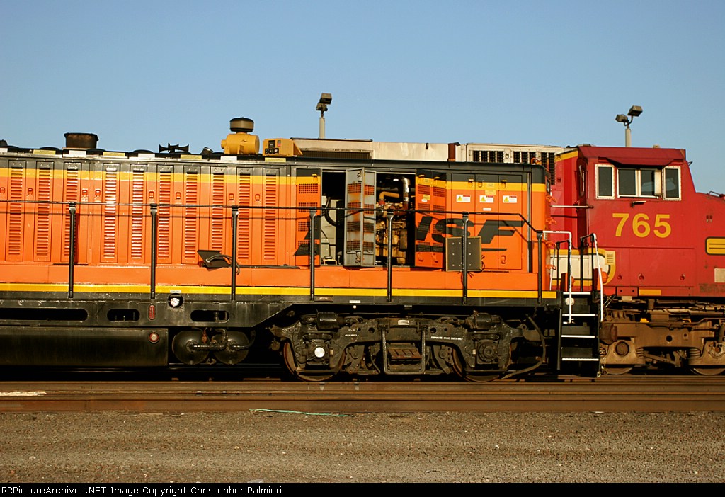 BNSF 1210